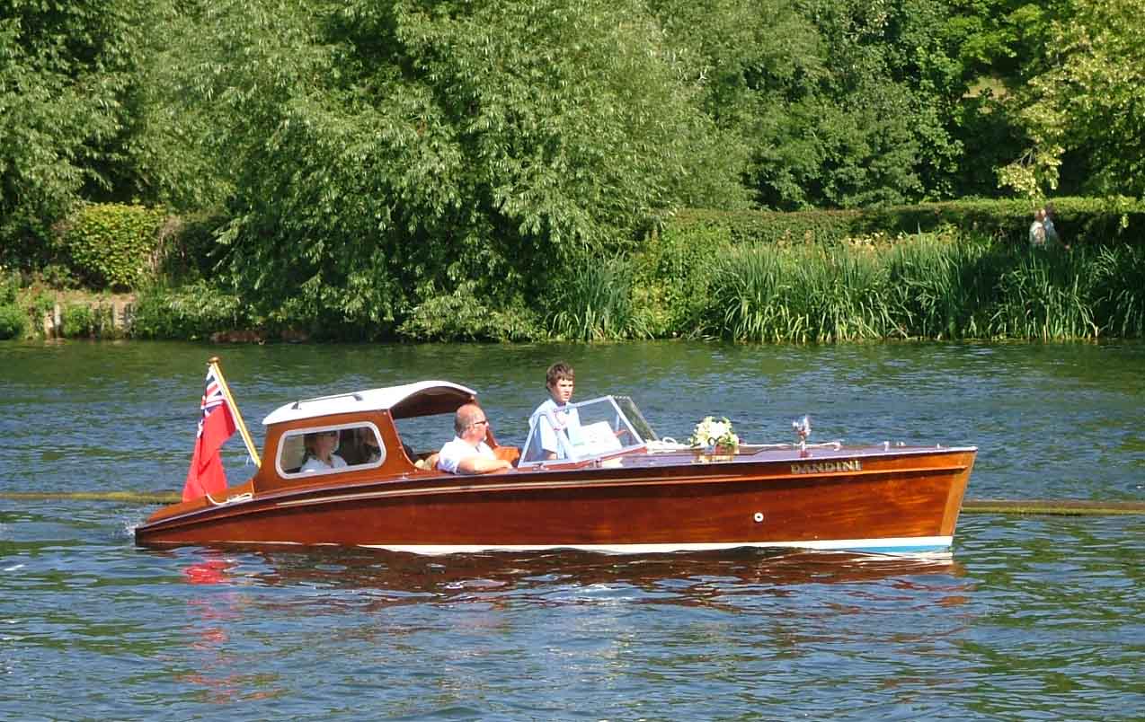 Thames Traditional Boat Rally 2001